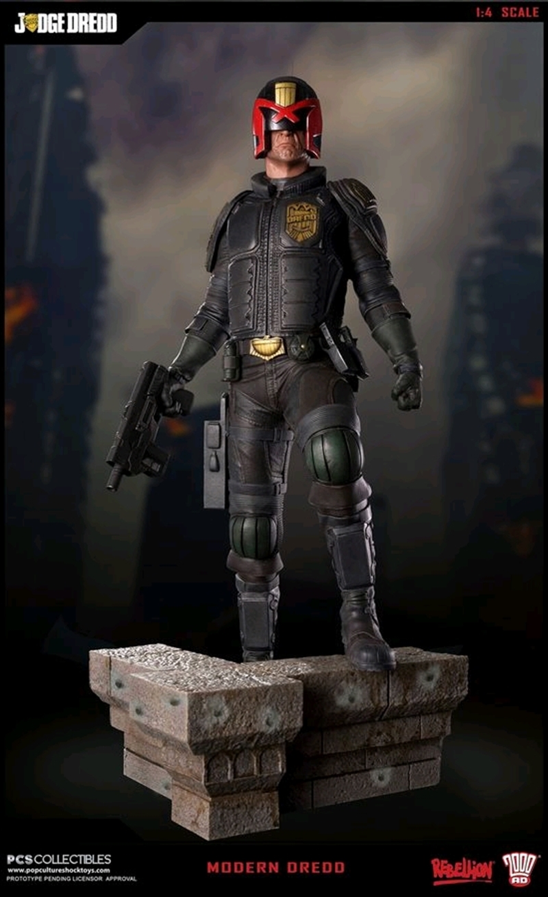 2000 AD - Judge Dredd 1:4 Scale Statue, Figurines & Statues | Sanity