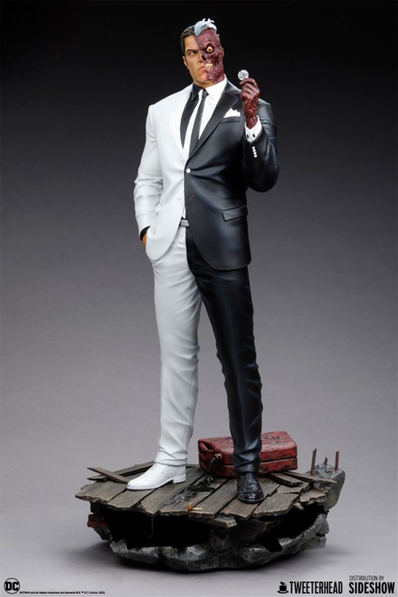 Buy Batman - Two Face 1:4 Scale Maquette Online | Sanity